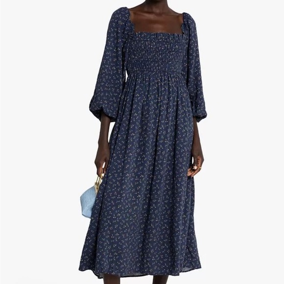 o.p.t | Dresses | Euc Opt Smocked Puff Sleeve Midi Dress Size M Navy ...